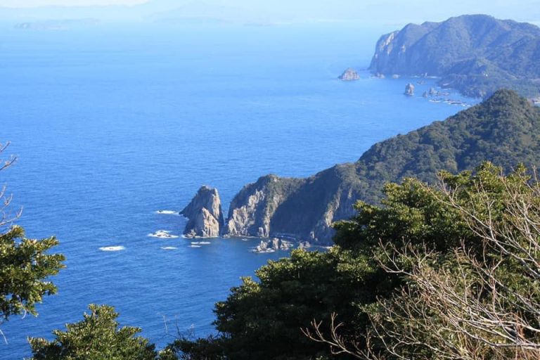 しま山100選 青海島「高山」 - 長門おもちゃ美術館